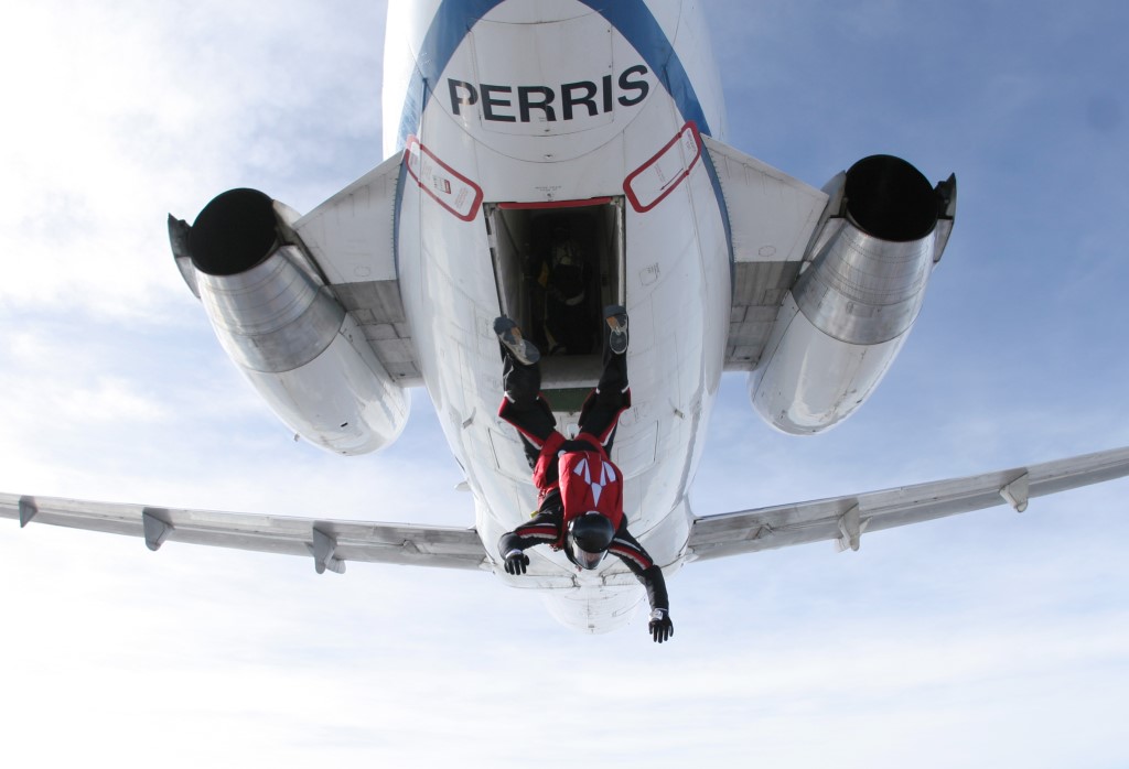Skydive Perris reativa seu raro e único DC-9-20 - Flap International